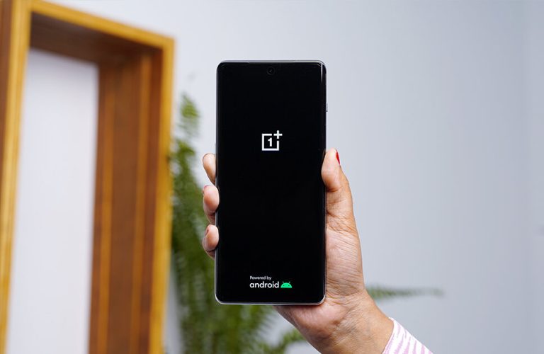 OnePlus 11R 5G Review: Similar Design in Cheaper Price Tag ...