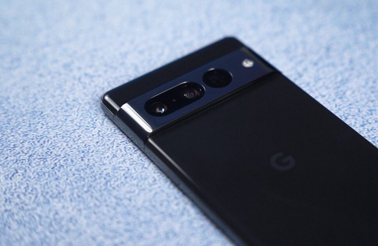 Google Pixel 7 Pro Review: Master the Power of Stock Android ...