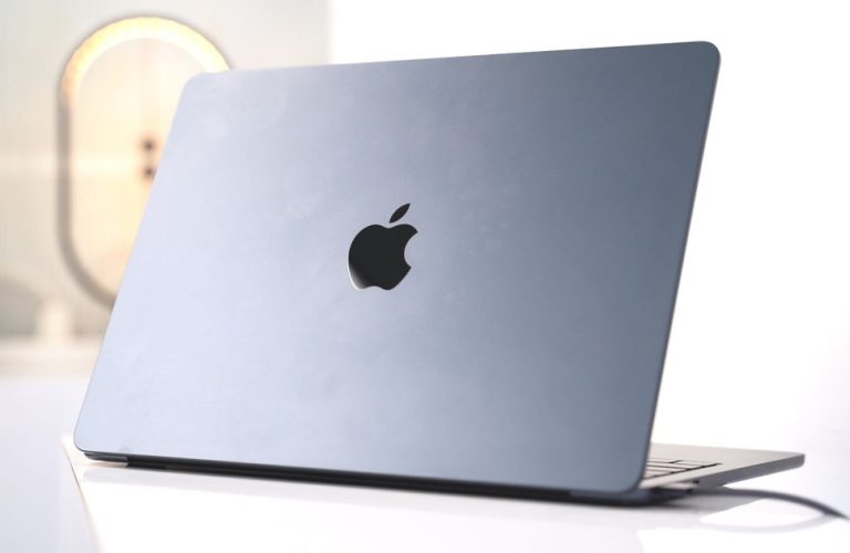 Apple MacBook Air M2 Review: Everything Is New Here! - AppleGadgets Blog